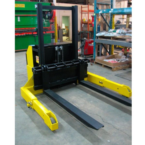 Straddle Truck 6,000 capacity – Superlift Material Handling