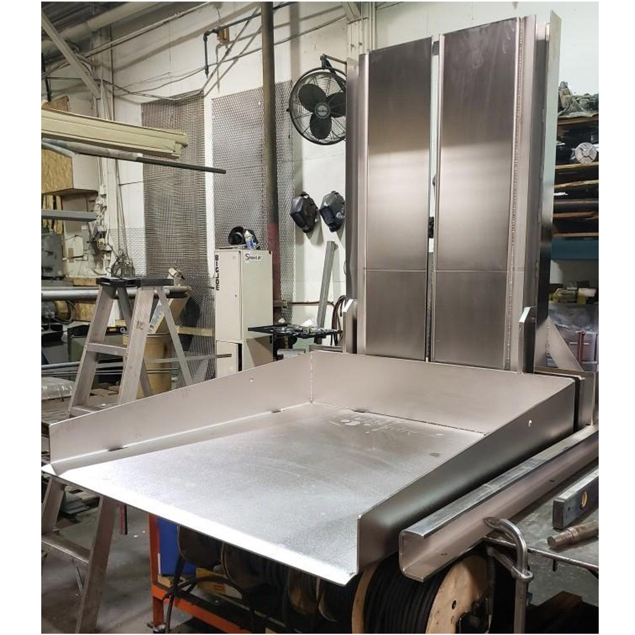 Stainless Steel Ground Level Column Lift – Superlift Material Handling
